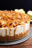 No-Bake Apple Pie Cheesecake - That Oven Feelin