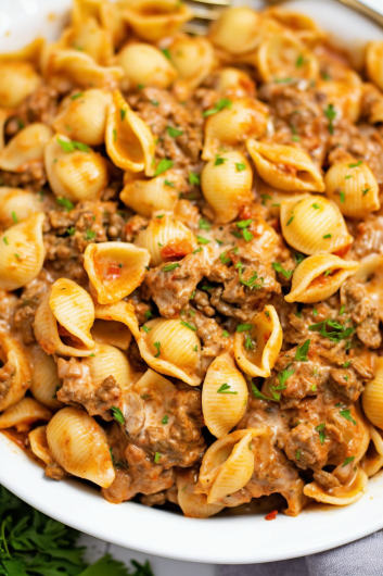 Creamy Beef And Shells - That Oven Feelin