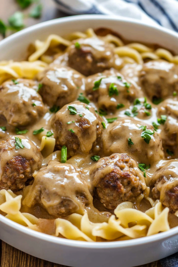 Swedish Meatball Pasta Bake - That Oven Feelin